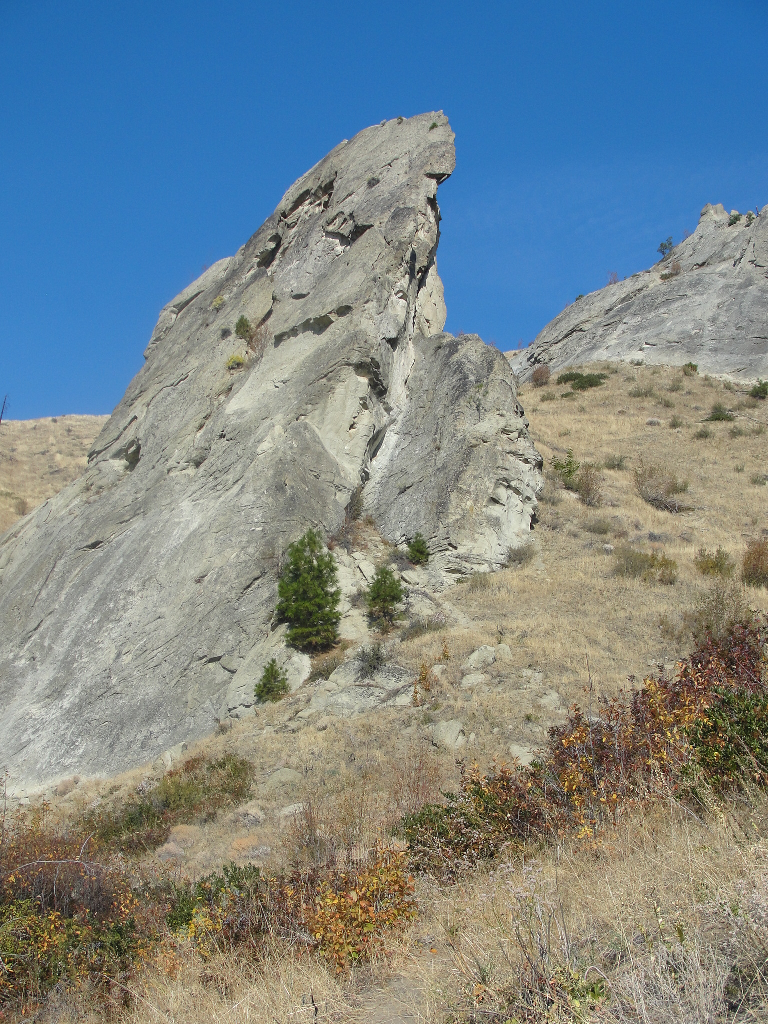 Peshastin Pinnacles State Park: Rattle and Hum - wildtalesof.com